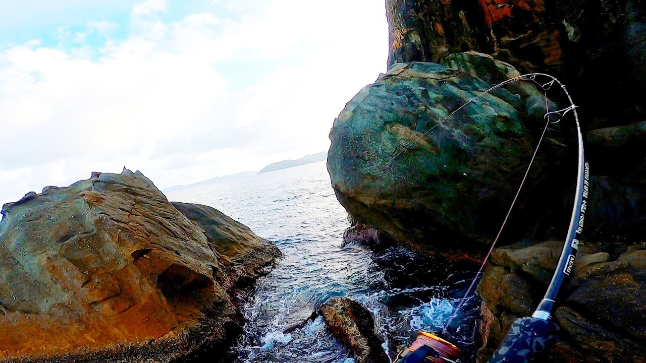 Hindi Ko Inaasahan Na Kakagat Sa Gilid Lang Ng Bato | Shore Fishing ...
