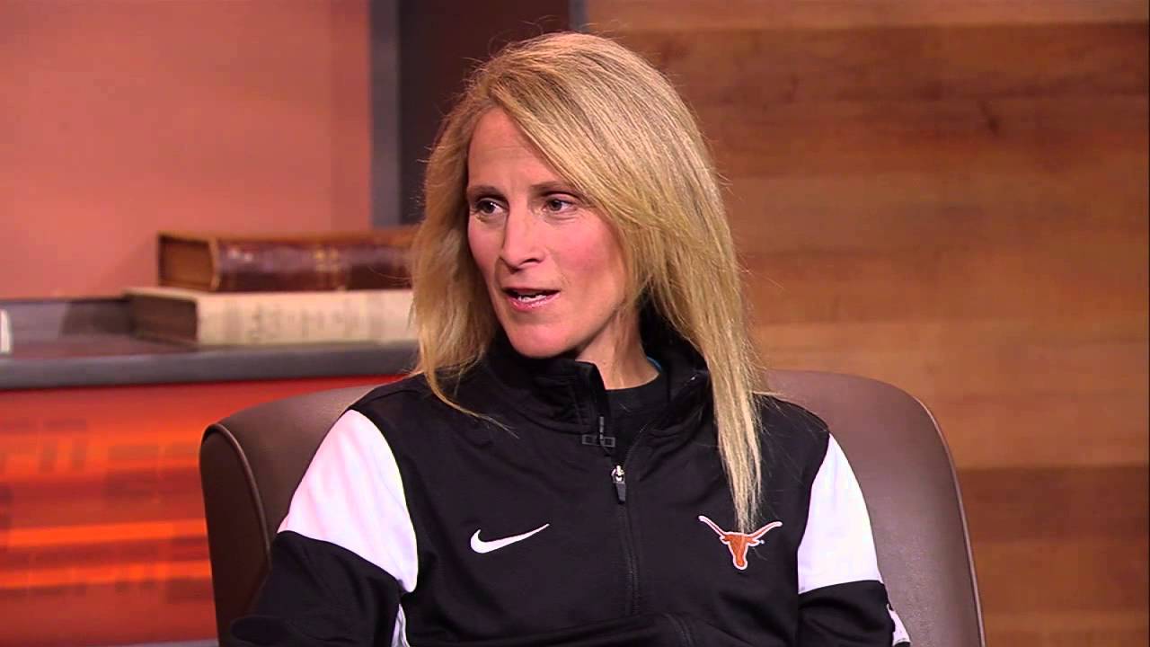 Kristine Lilly visits 'Longhorn Extra' [Feb. 19, 2015] - YouTube