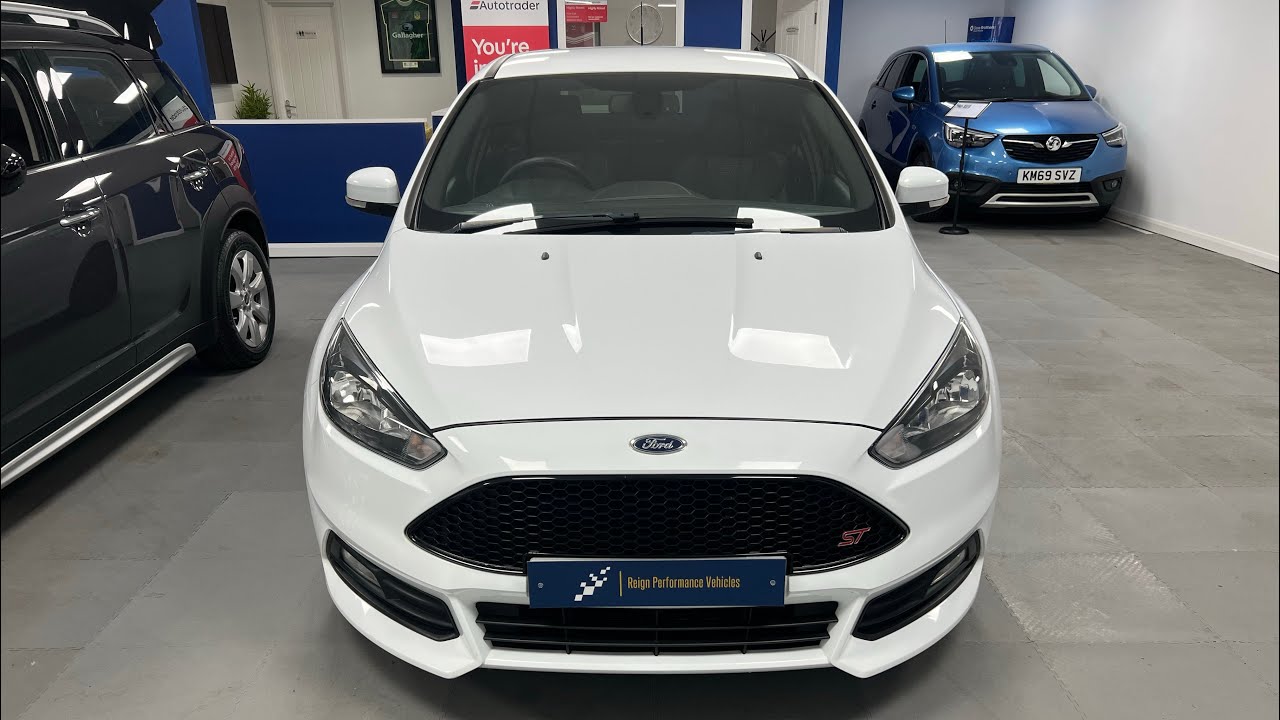 2016 Ford Focus 2.0 T EcoBoost ST-2 - YouTube