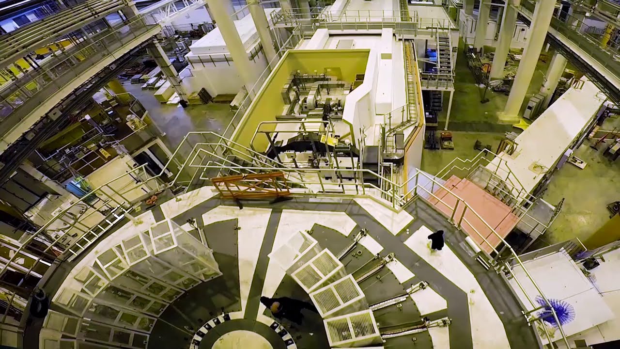 ESA-RAL Advanced Manufacturing Laboratory - YouTube