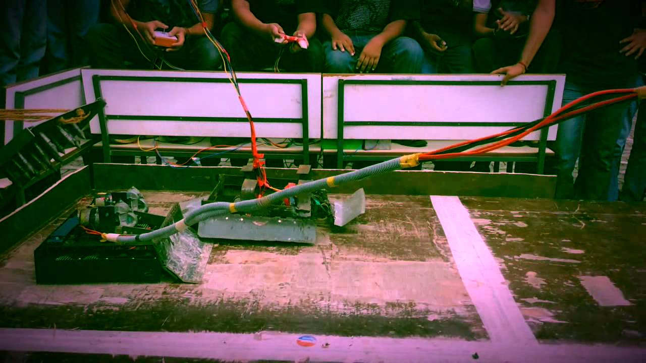 ROBOWARS 2014 [HD] - YouTube