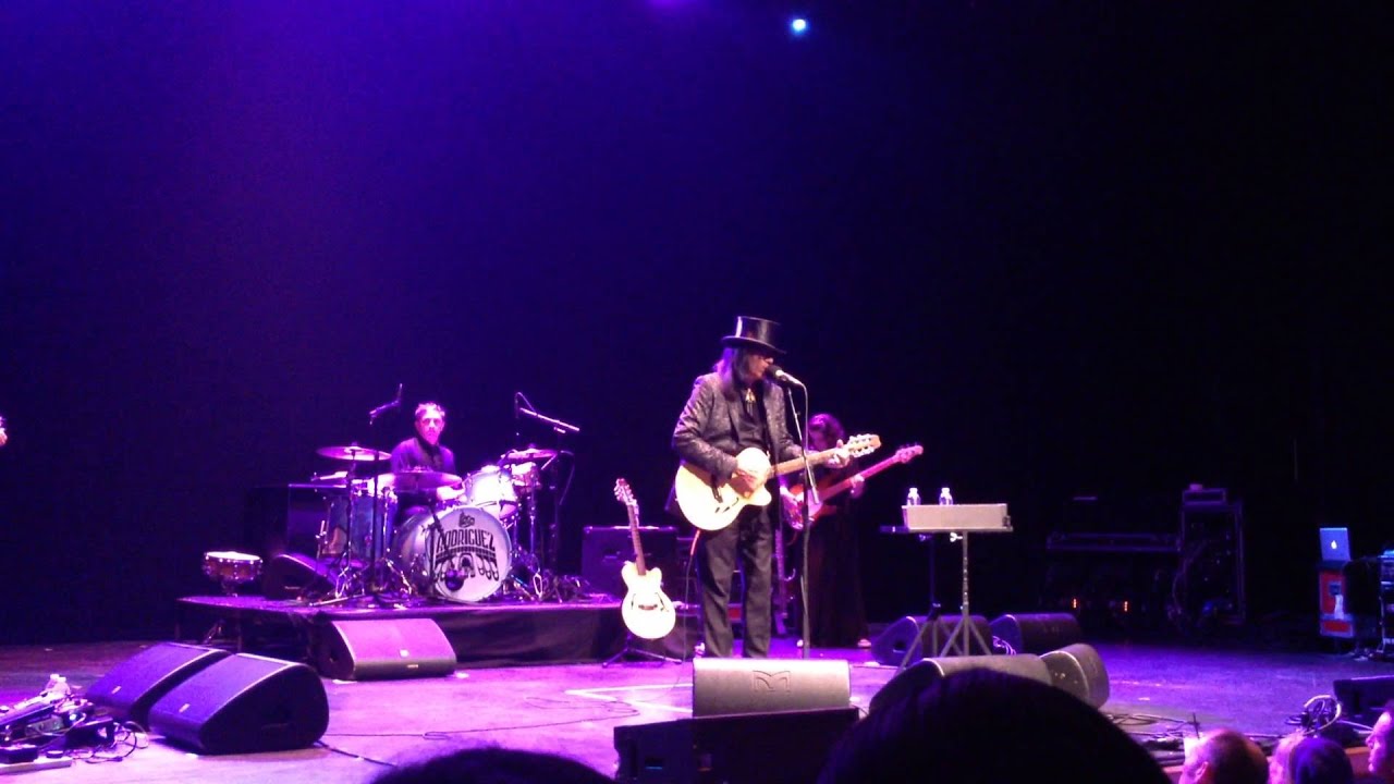 Rodriguez - I Wonder live at the North Park Theatre - YouTube