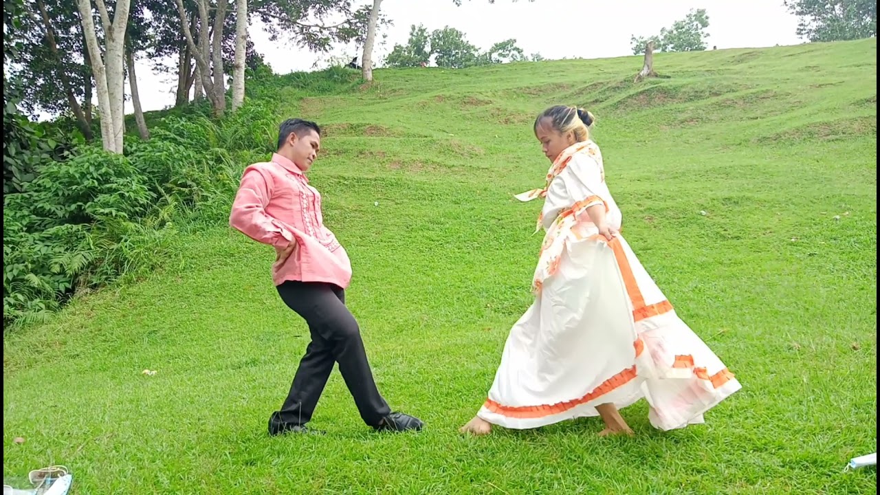 MAGKASUYO PHILIPPINE FOLKDANCE | Erica Rom - YouTube