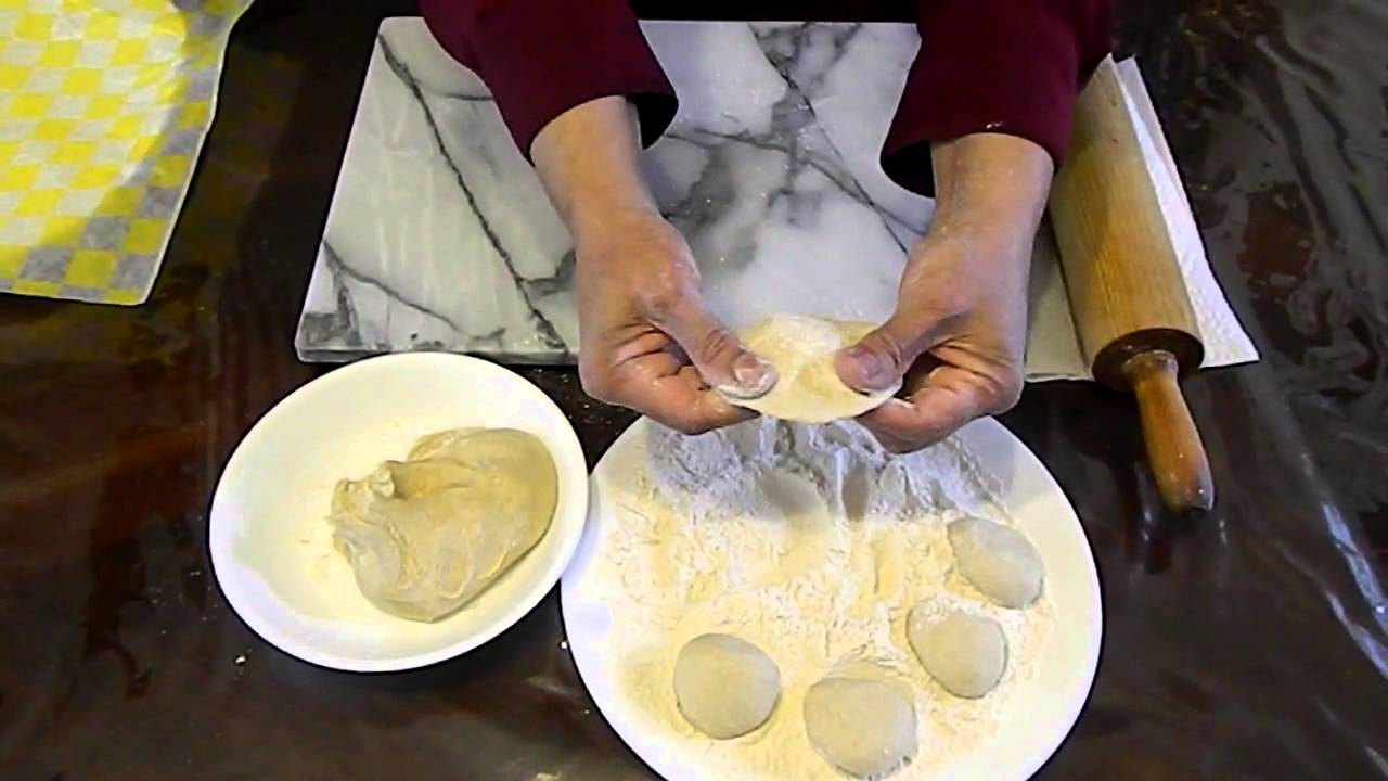 How To Make Whole Wheat Chapati/Roti For Beginners - Soft Roti Dough ...