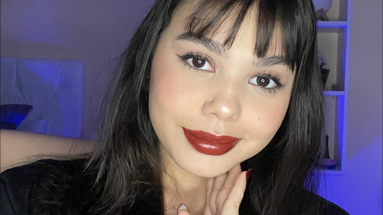 MINHA IRMÃ ME MAQUIANDO | ASMR 🤍 - YouTube