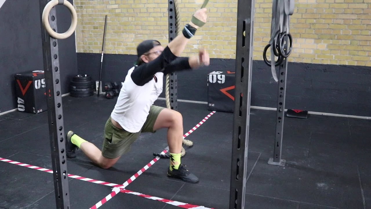 Overhead Mobility - Better Press! [Banded Distraction] - YouTube