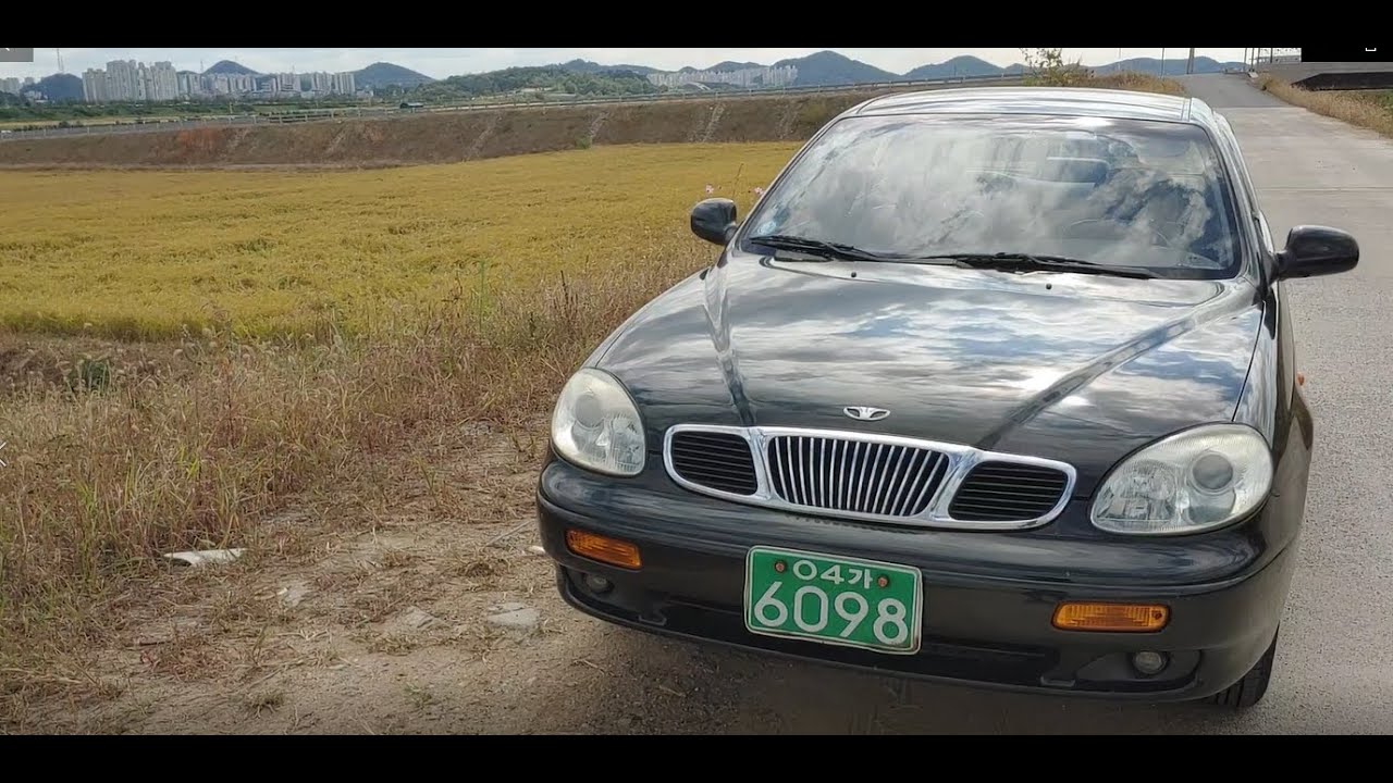 23 Years Old DAEWOO Leganza(1.8 SOHC) Runs through the HOJO-Field(호조벌 ...