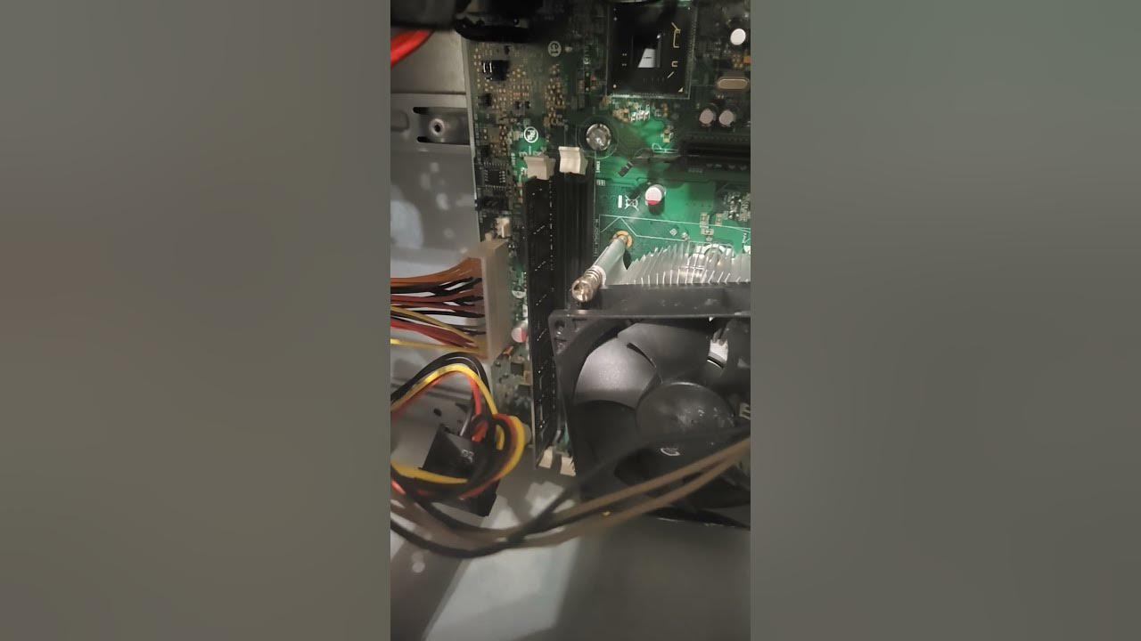 HOW TO INSTALL MEMORY DESKTOP COMPUTER - YouTube