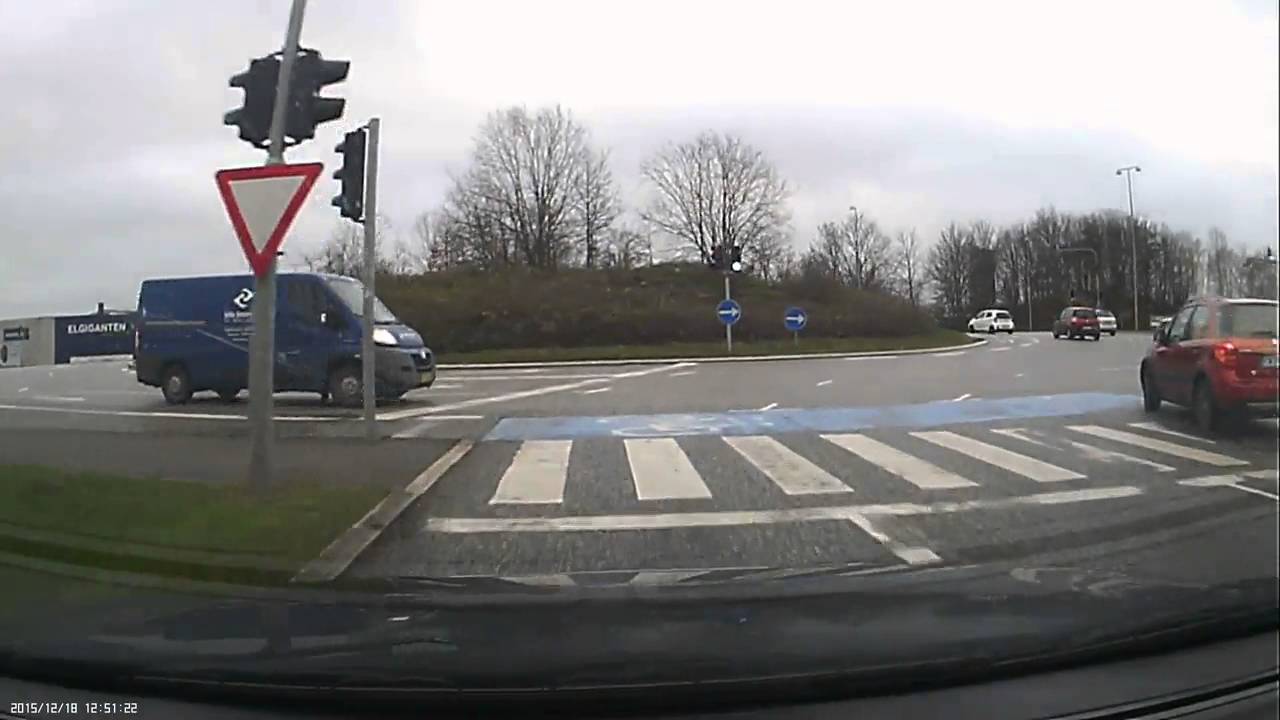 2015 12 17 boring drive - YouTube