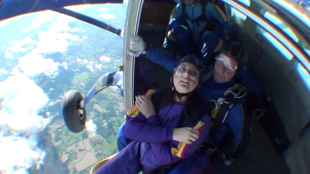 Carrie-Ann's Tandem Skydive at Headcorn - YouTube