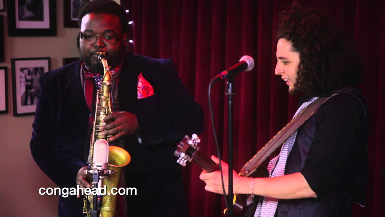 iLan Bar-Lavi performs De Picture - YouTube