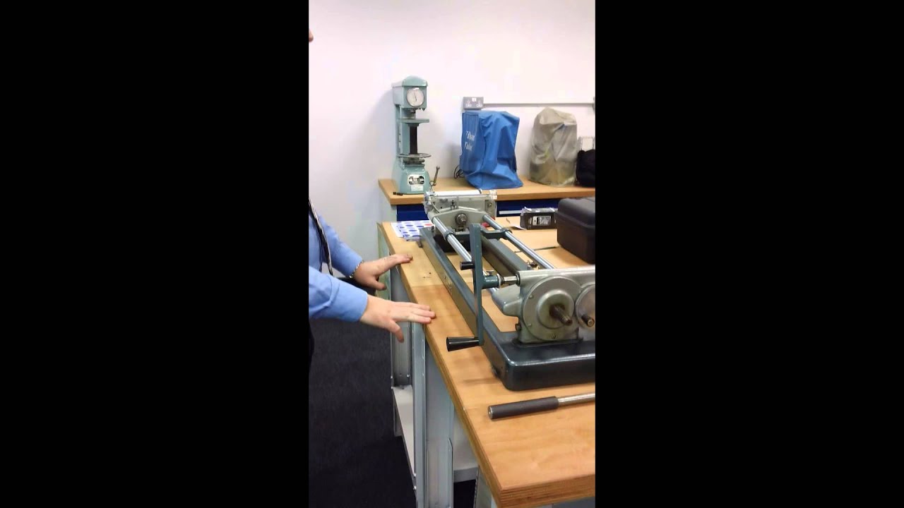 Setting up the houndsfield tensometer - YouTube