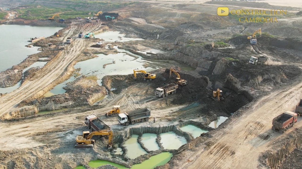 Awesome Logging Videos! Construction Vehicles | Lots of Dump Truck and ...