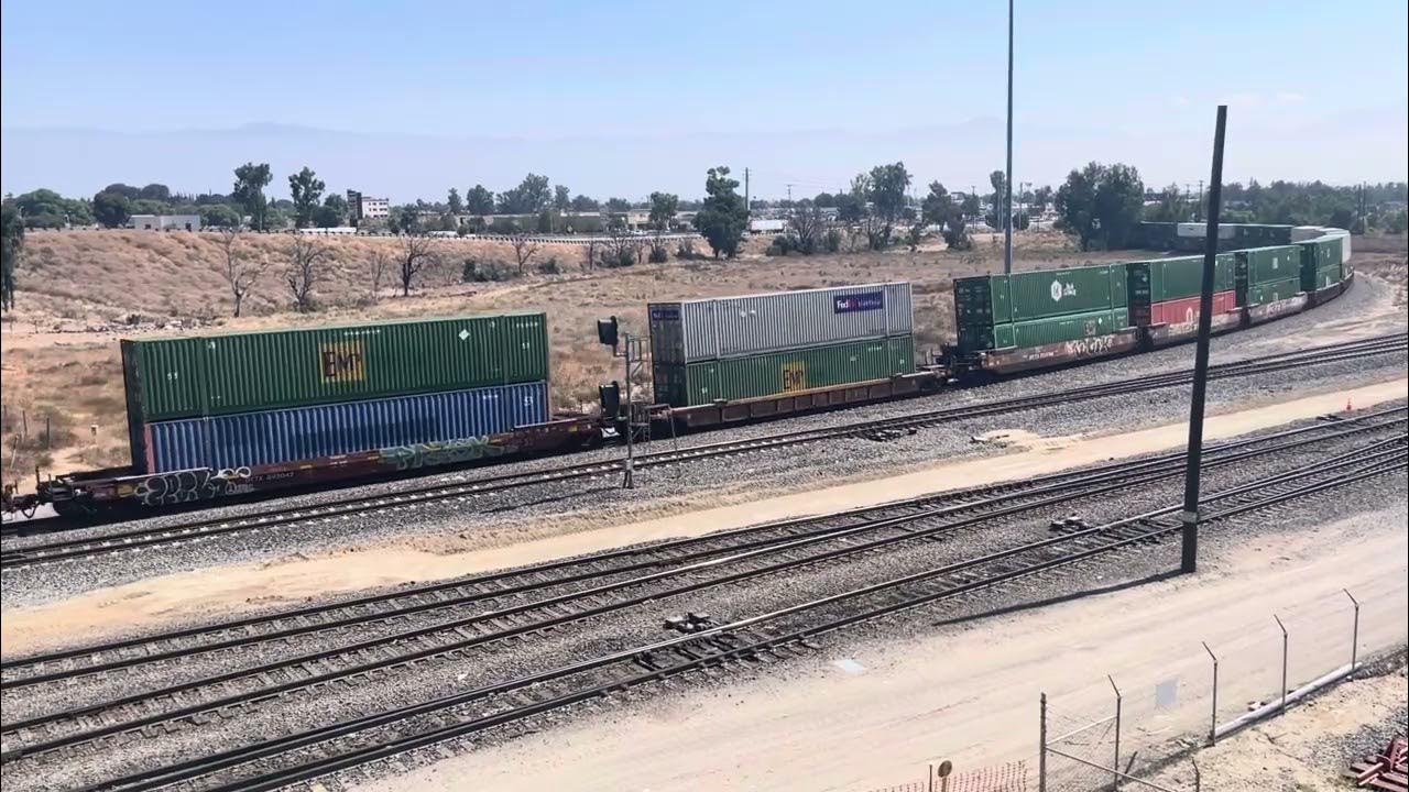 UP 8194 Leads Westbound Stack Train Passes Through West Colton Yard. - YouTube