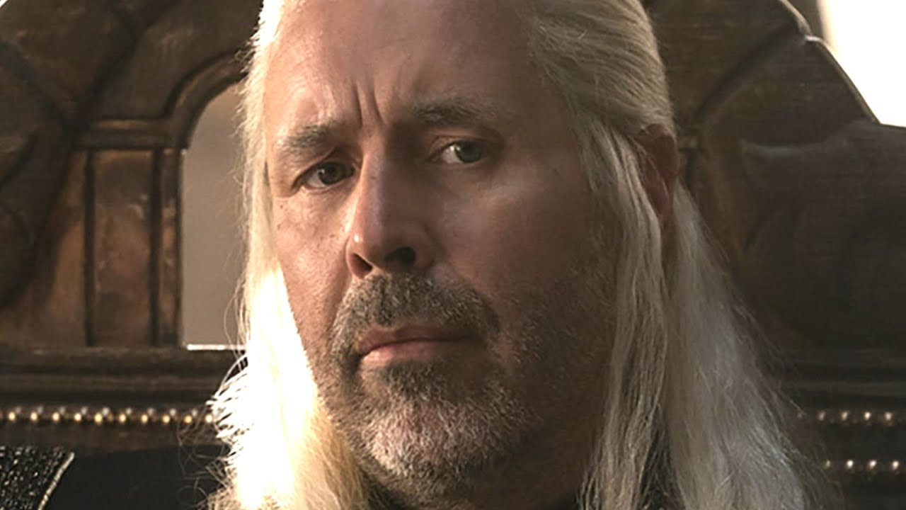 The Real Reason Viserys Keeps Cutting Himself On The Iron Throne - YouTube