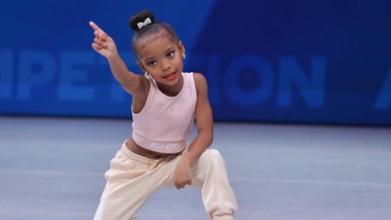 Grey Skye Evans - 7 year old Hip Hop Solo - YouTube