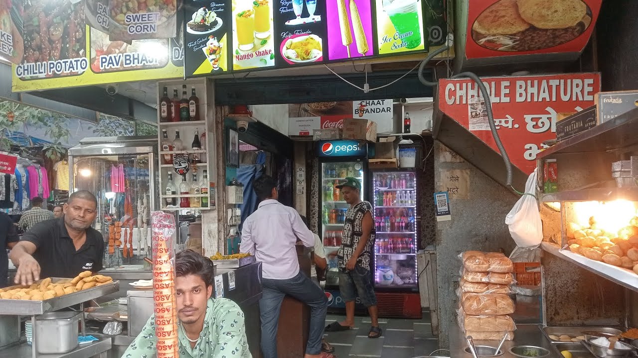 Delhi hat ke samne ina market Delhi ka famous dahi ki Sholay Delhi food ...