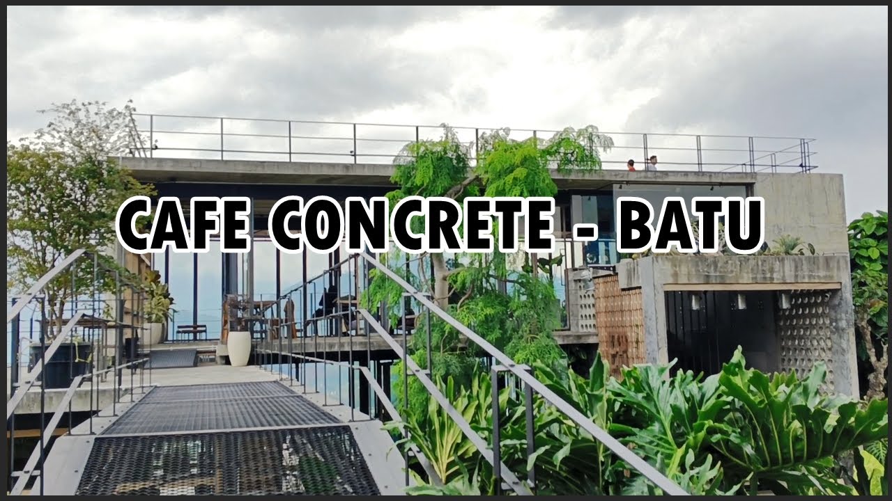 Cafe Concrete Batu Dengan Latar Belakang Pemandangan Pegunungan Yang ...