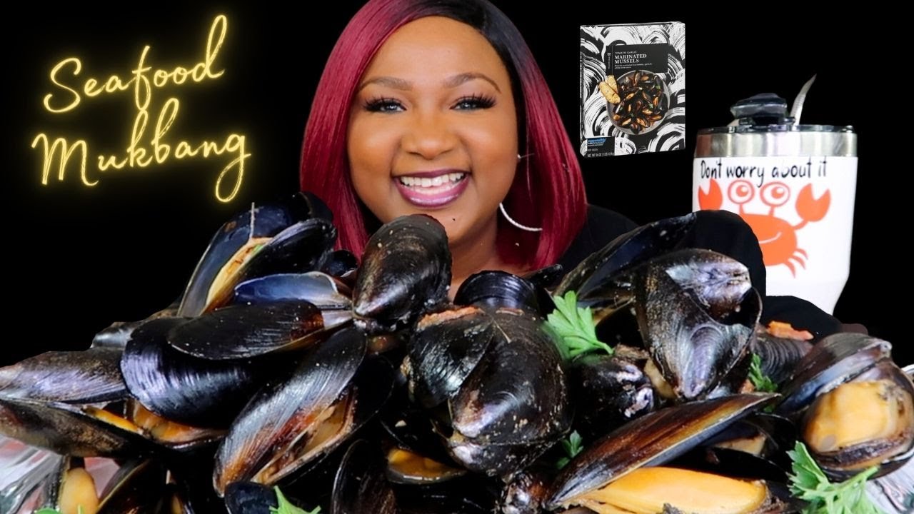 MUSSELS MUKBANG | SEAFOOD MUKBANG | GARLIC TOMATOES WHITE WINE SAUCE ...