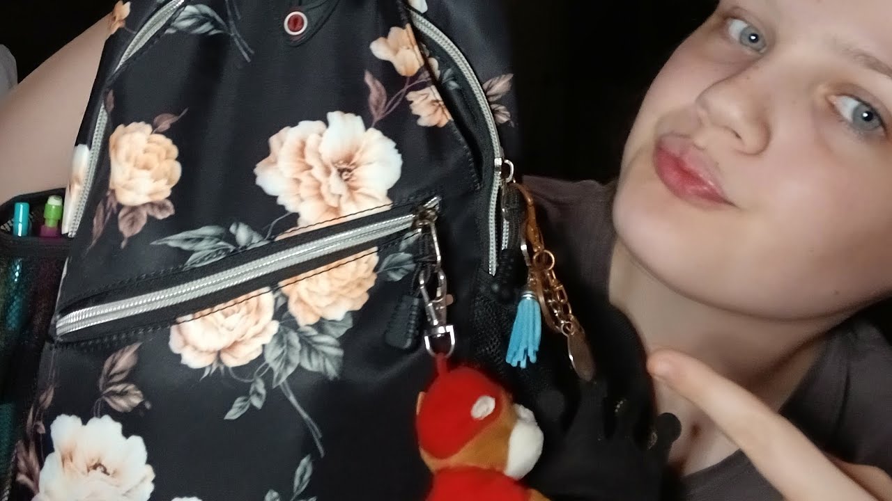 What's in my purse + restocking it - YouTube