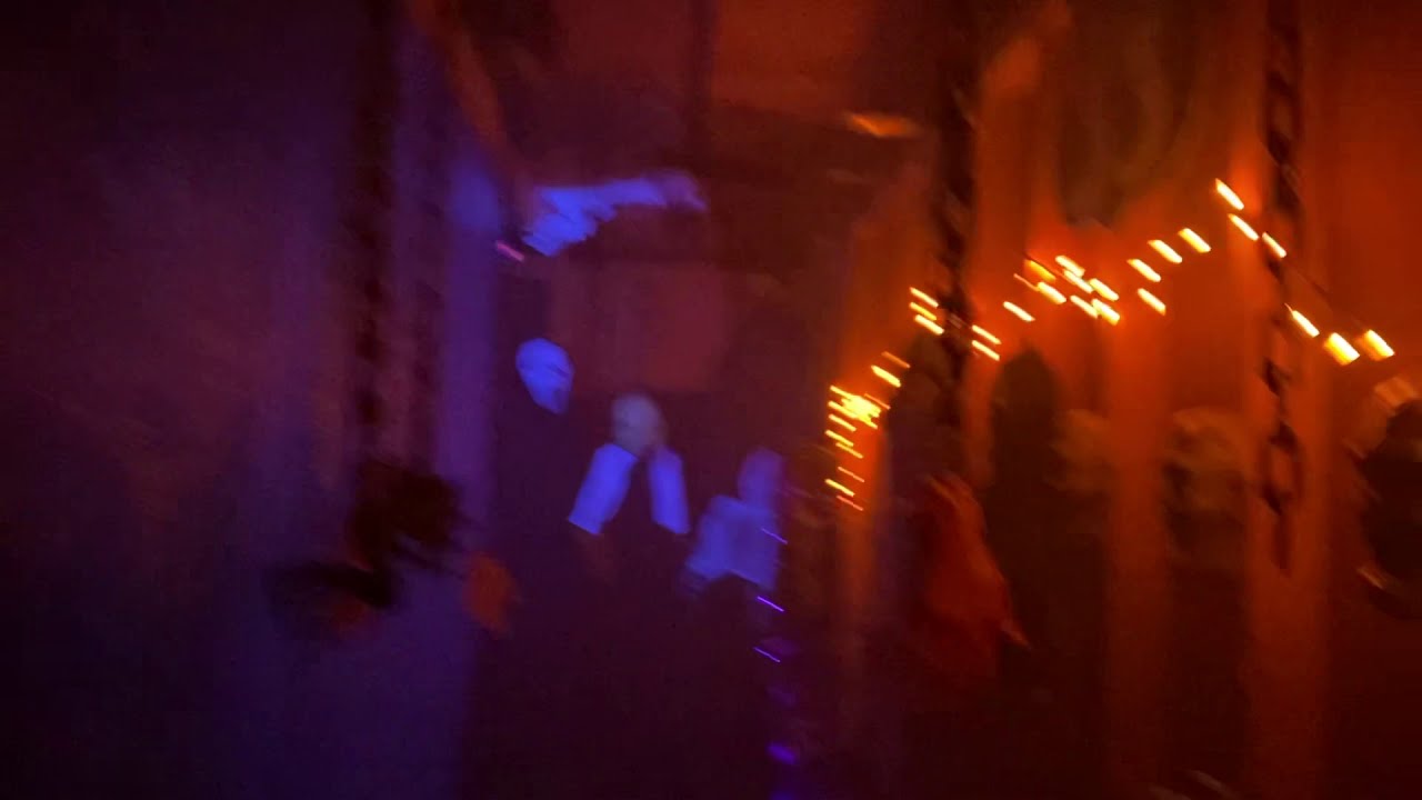 HAUNTED GARAGE AT HALLOWEEN PARTY - OCTOBER 2020 - YouTube