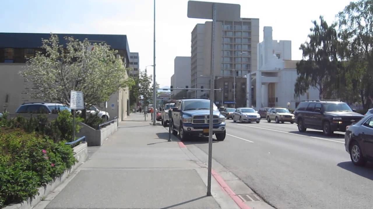 Downtown Anchorage Alaska - Walking To The 5th Avenue Mall - YouTube