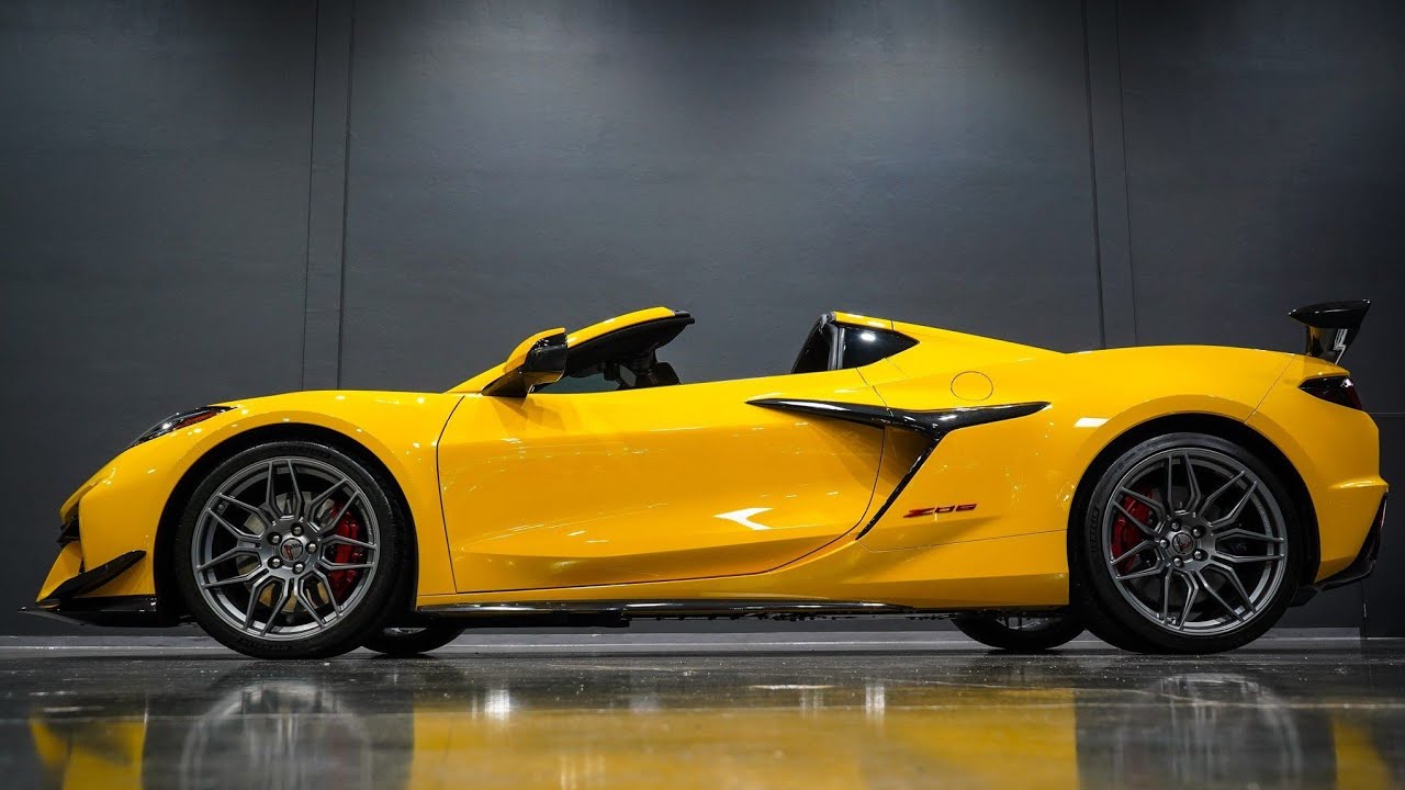 2025 CORVETTE Z06 3LZ CARBON AERO 437 MILE 164 MSRP FREE ENCLOSED ...