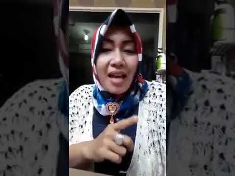 TANTE GENIT MENDESAH