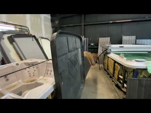 Hot Tub Buyer Guide - Sealed Bottom/ pan- Which hot tub has the best pan? What is the best hot tub?
