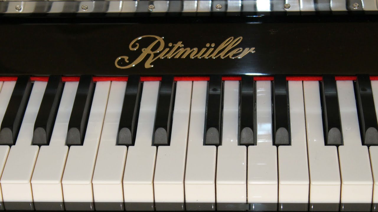Ritmuller 112cm upright piano M31573 playing Minuet in A minor by Henry ...