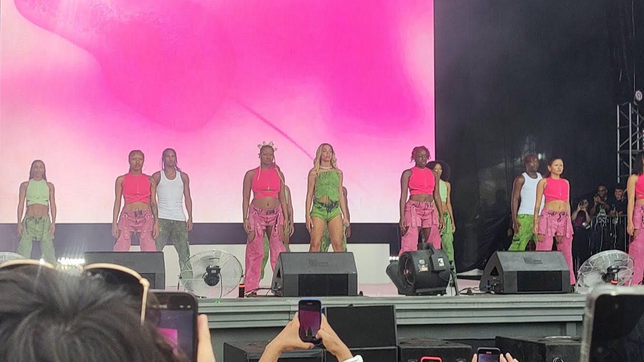 Diaba - Urias. The Town 02.09.23 - YouTube