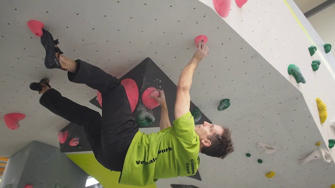 Bouldering 5c-6c #roof climbing and more @Löbloc Boulderhouse - YouTube