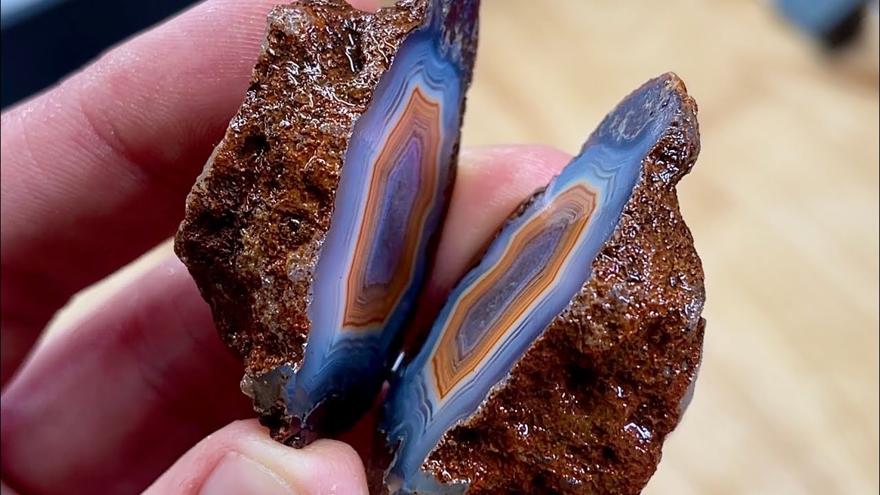 Cutting Premium Malawi Agates Open w/ Lapidary Saw - YouTube