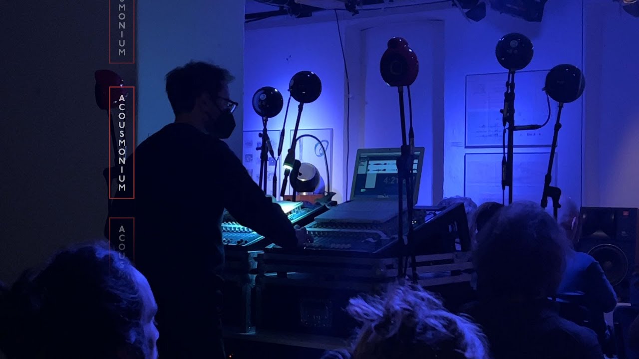 Maylis Raynal, "Ostadara (l'arc-en-ciel)" performed by Paul Ramage at ...