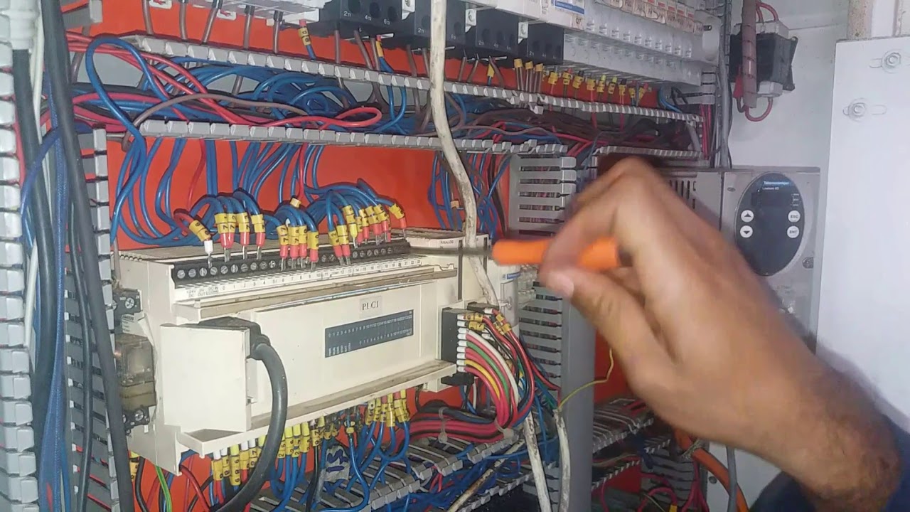 comment installer et câblage automate plc - YouTube