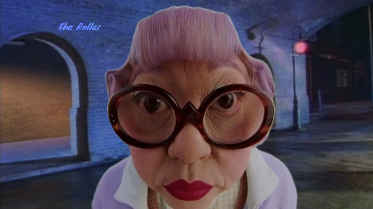 Mrs Kwan gets rickrolled - YouTube