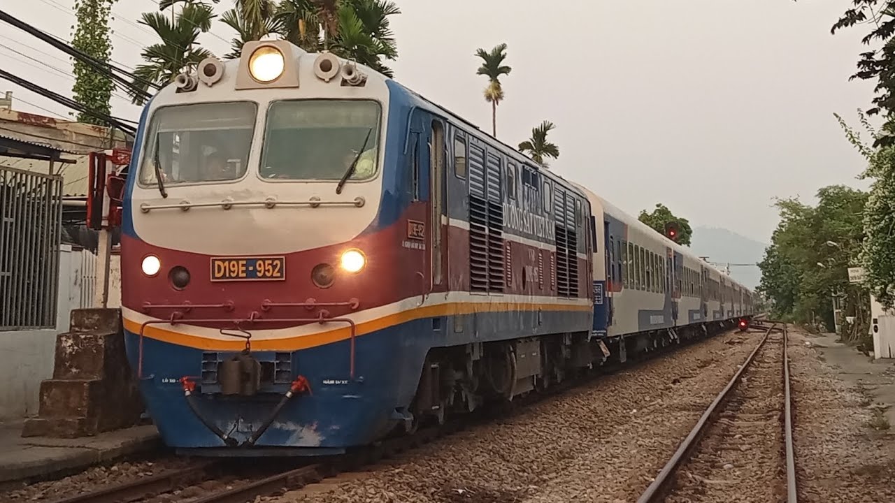 [2878] D19E - 952 Kéo Tàu 5 Sao SSE22 (Khai Trương) Chuyến Đầu Tiên Ram ...