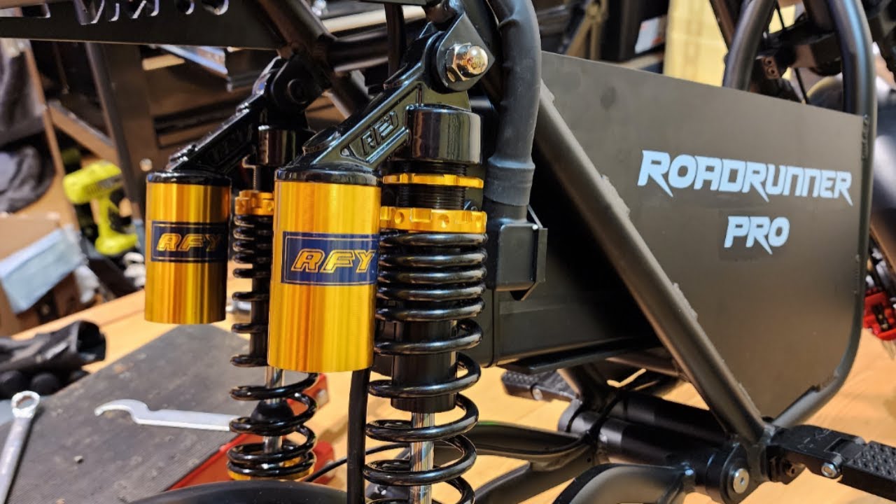 One of the FASTEST Mini E-bikes - RoadRunner Pro Detailed Unboxing ...