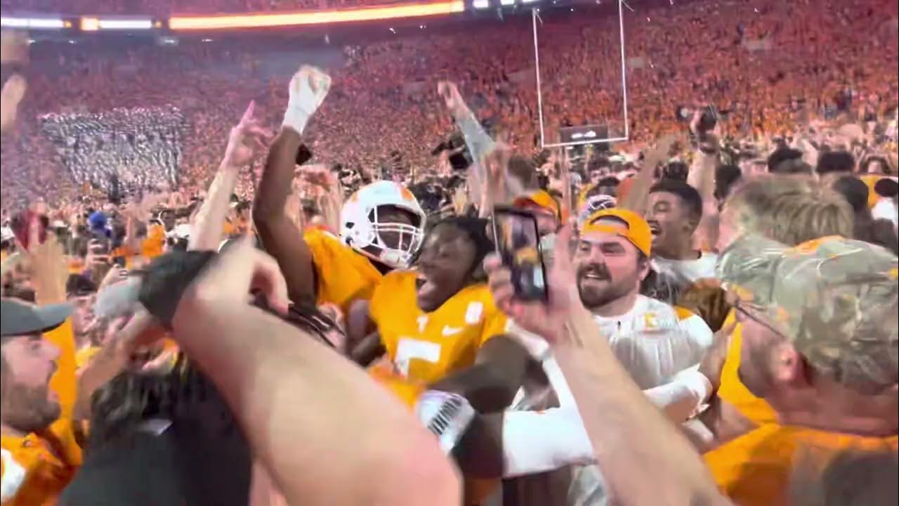 Tennessee Fans STORM THE FIELD After Beating Alabama - INSANE! - YouTube