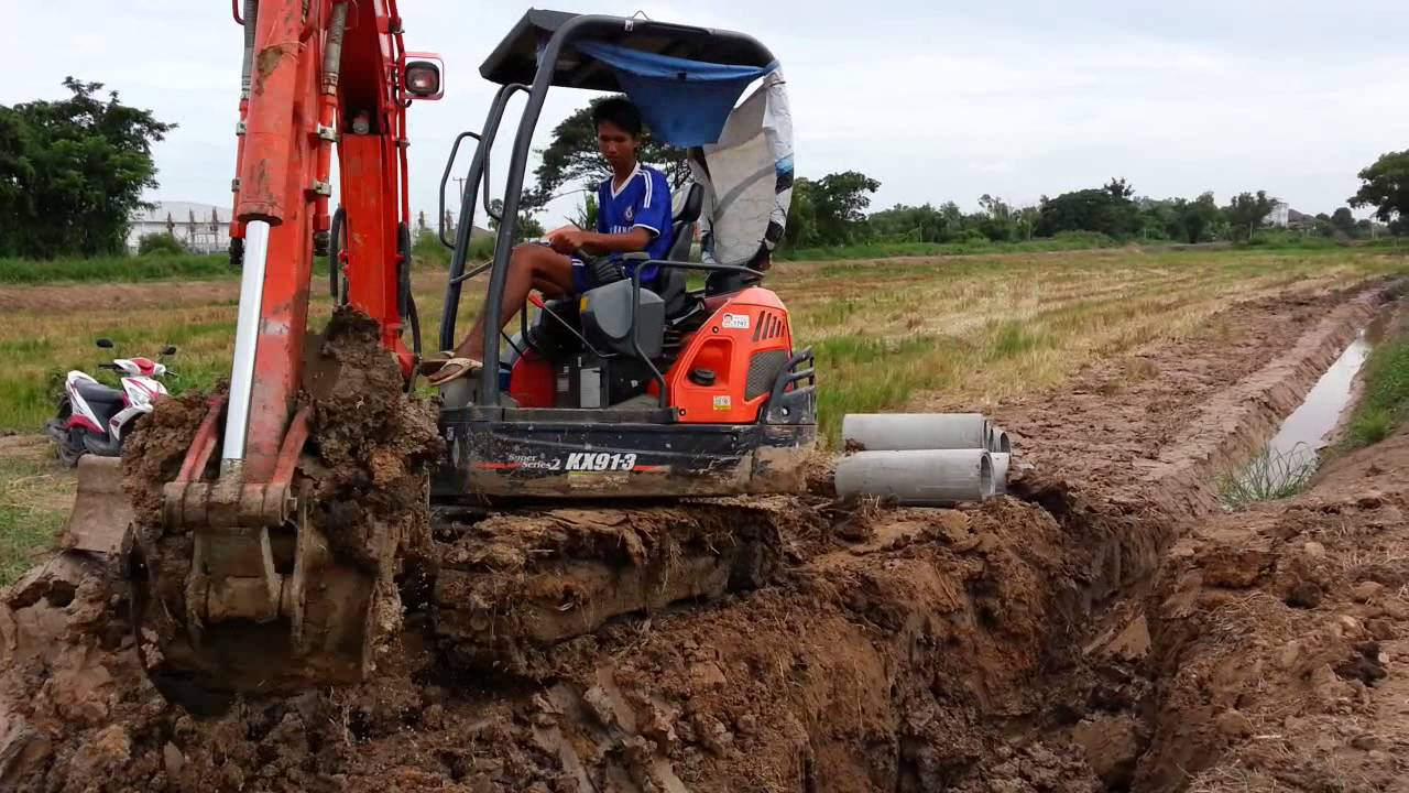 kubota kx91-3 - YouTube