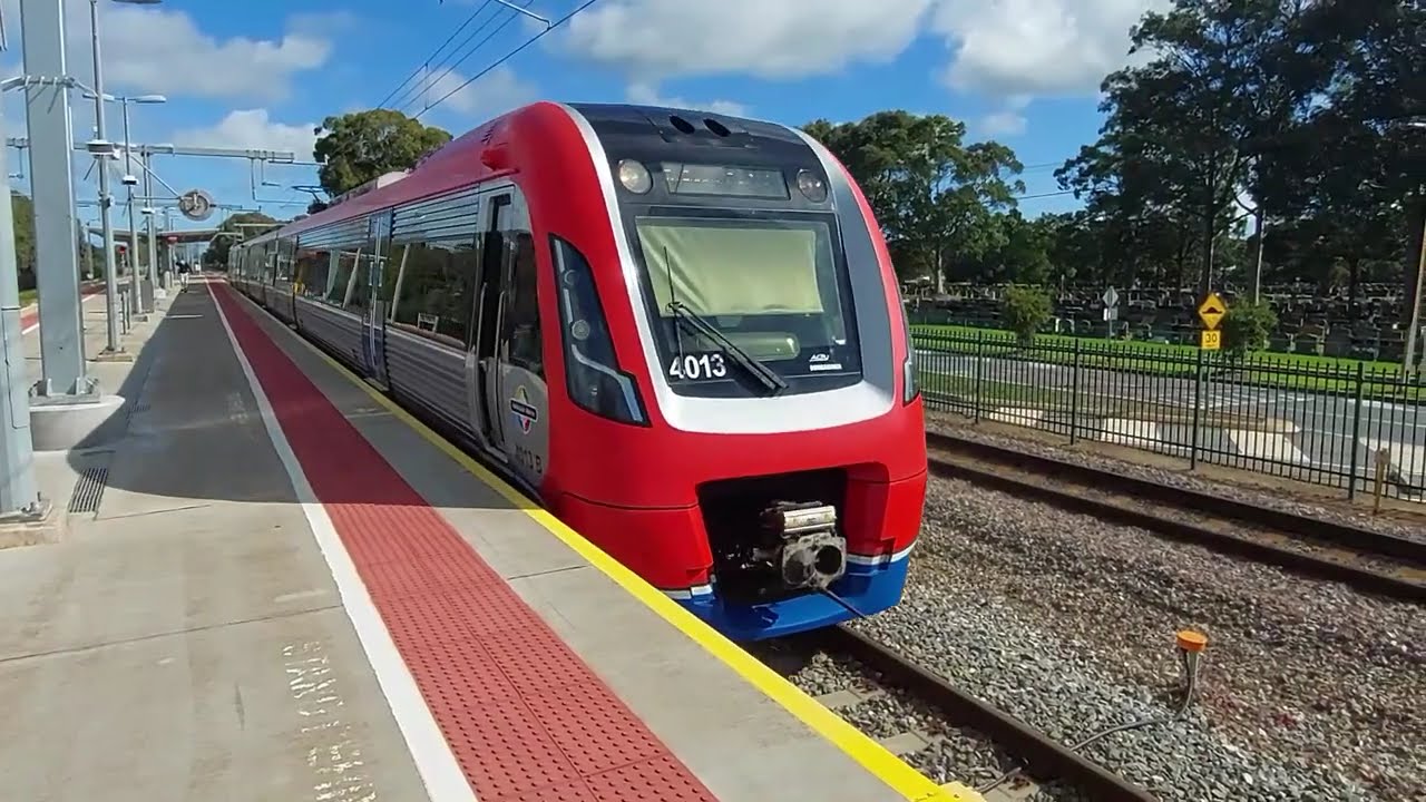 Electric Train Heading towards Gawler ODGEE Travels Green#trains - YouTube