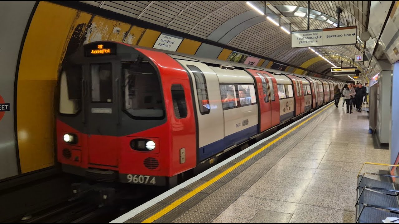 London Underground Jubilee Line 1996 Stock Trains (31 January 2026 ...