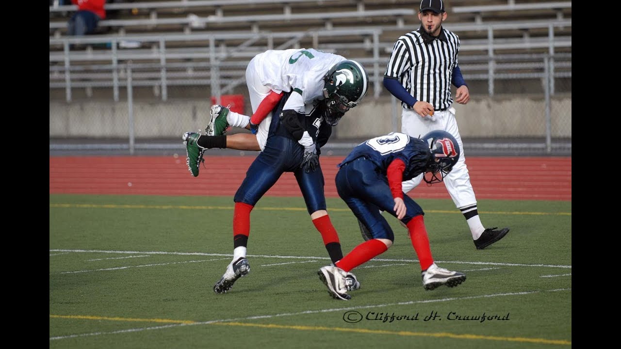 Dylan Moctezuma Football Body Slam - YouTube