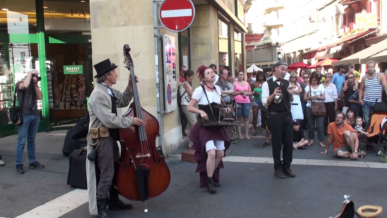 Little Big Swing (Buskers festival Neuchatel 2013) - YouTube
