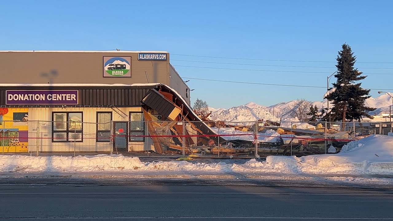 Another roof collapsed in Anchorage | No Injuries - YouTube