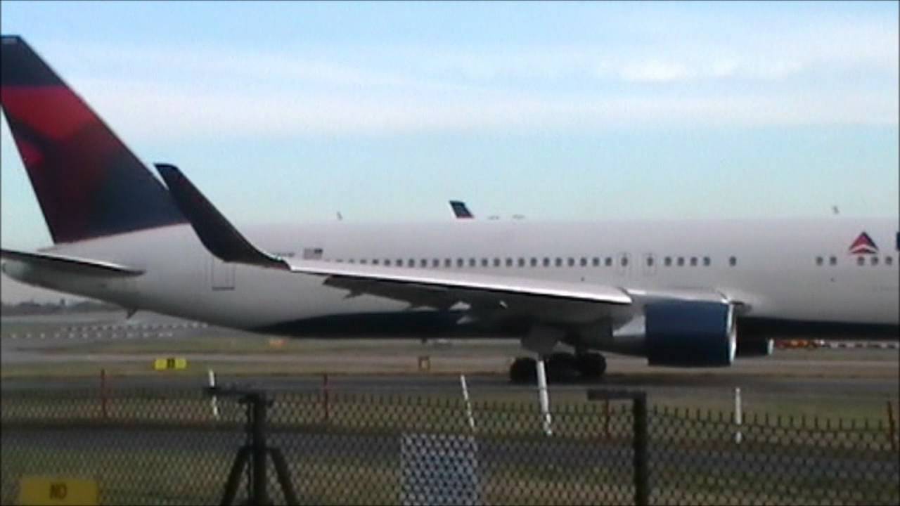 Delta Boeing 767 | Engine troubles at Manchester Int'l Airport | 28/01 ...