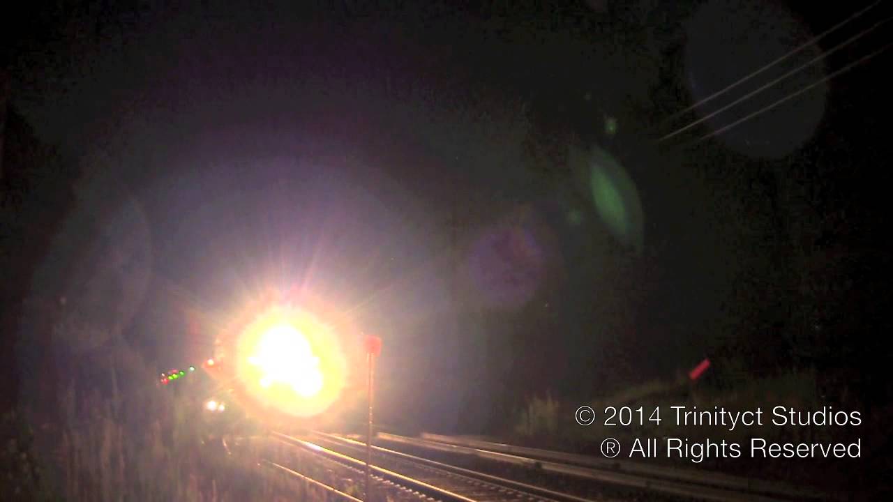 GP40MC #1129 Slowly Rolls Thru Cross Road!! - YouTube