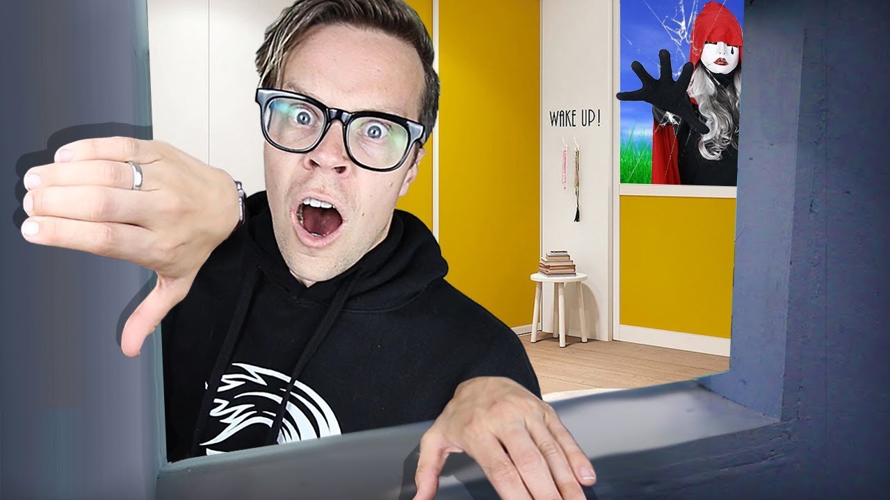 We Broke into Spy Hacker Safe House to find E3 Laptop! (Game Master ...