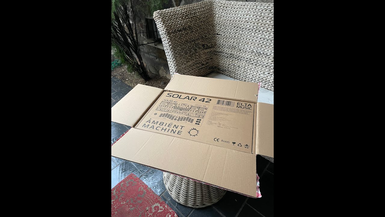 SOLAR 42 Elta Music UNBOXING AND FUN, WITHOUT MANUAL, ALMOST NO INFO ...