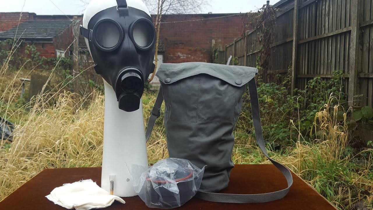 Gas Mask Review | Swiss SM67 - YouTube